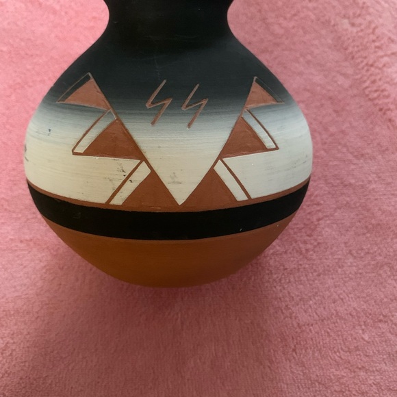 Accents | Sioux Lakota Clay Pottery Vase Etched Signed By Brave Hawk 65 ...